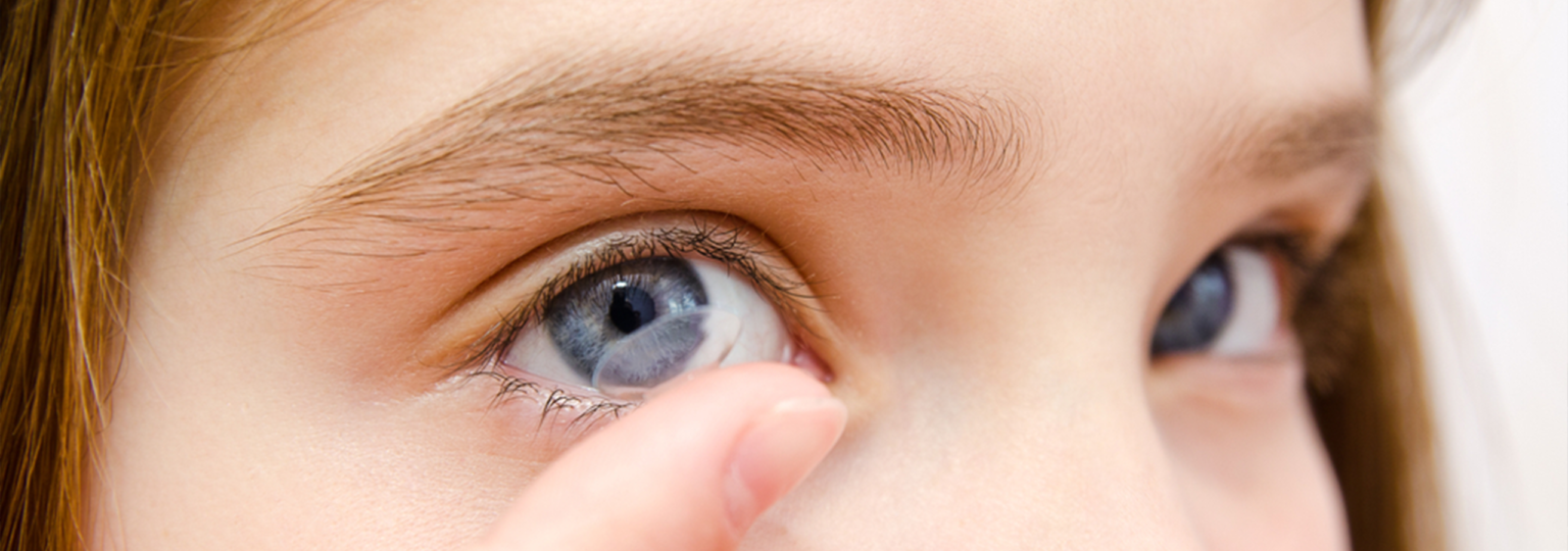 Aanmeten contactlenzen - Contactlenscentrum - WFG